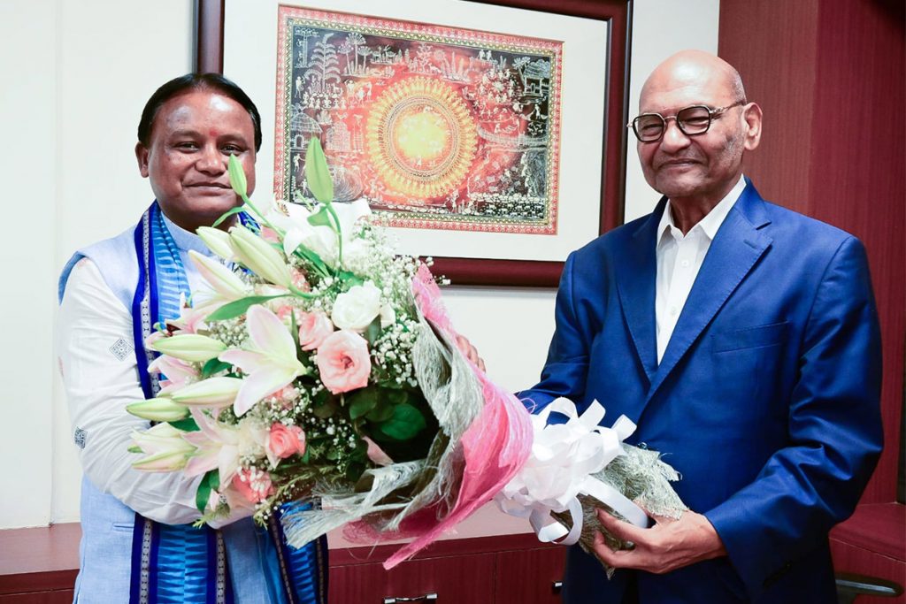 Vedanta Chairman Anil Agarwal meets Odisha CM Shri Mohan Charan Majhi | Vedanta Aluminium ...