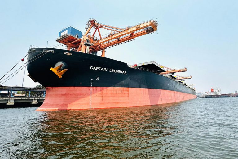 Vedanta’s Vizag General Cargo Berth Receives India’s Largest Bauxite ...